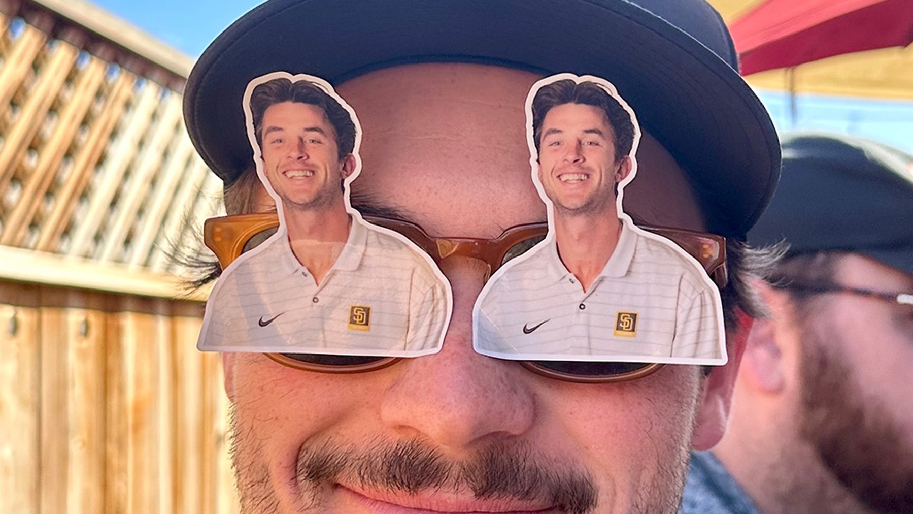 2021 Sticker Trends: Personalized Photo Stickers